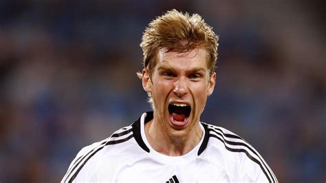 Mertesacker Extends Bremen Stay Uefa Euro 2008