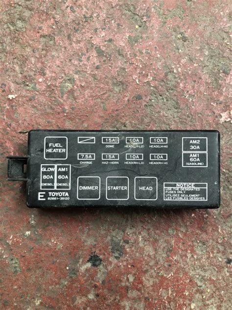 Toyota Mr2 Mk3 Roadster Front Engine Bay Relay Fuse Box Cover Lid £19