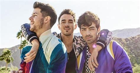 The 50 Best Bands With 3 Members Ranked