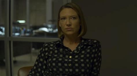 The Blouse Print Vintage Wendy Carr Anna Torv In Mindhunter S02e06