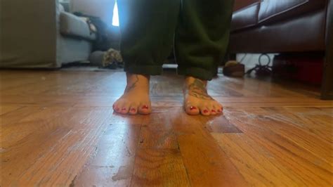 Giantess Foot Crush Sfx Youtube