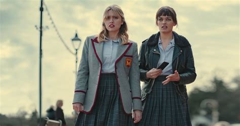 Herečka Maeve Emma Mackey Opouští Seriál Sex Education • Filmožrouticz