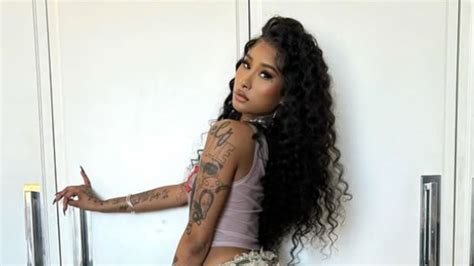 Truth About Nicki Minajs Toxic Relationship With Half Sister Ming Li