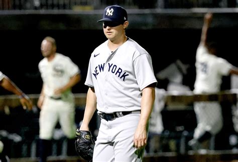 Yankees Considering Removing Zack Britton From Closer Role