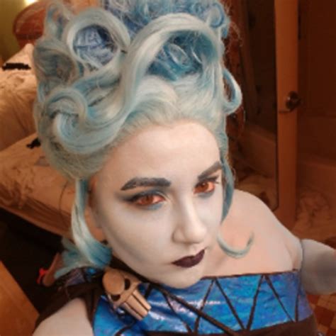 Throne Trixi Delacour My Wishlist