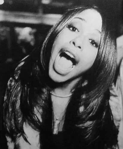 Aaliyah Poster 623087 Online Best Prices