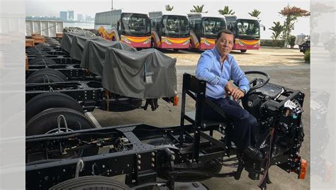 စင်ကာပူက ဘတ်စ်ကား မြန်မာနိုင်ငံတွင် ထုတ်မည်