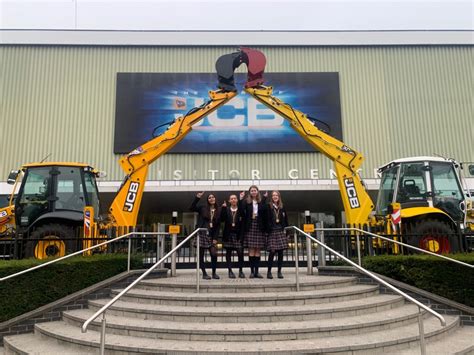 Year 8 National Career Challenge Champions Celebrate With Jcb The