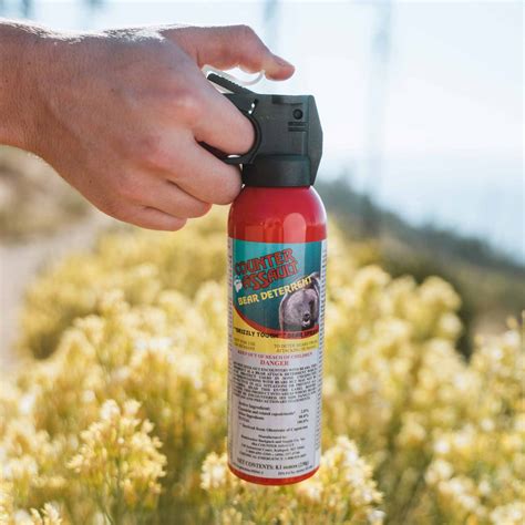 Spray Anti Urs Counter Assault Bear Deterrent 230 G Eficient Impotriva