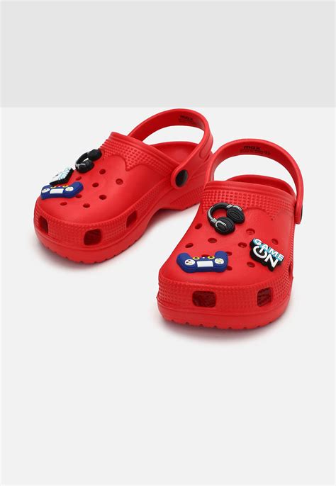 Buy Boys Textured Clogs With Jibbits Online At Just Rs 4990