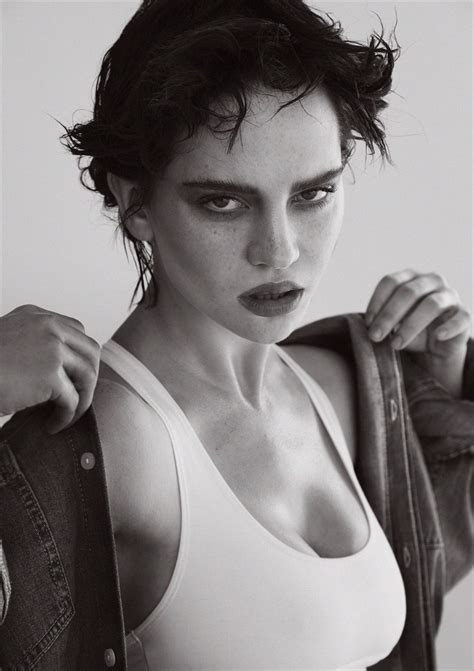 Pin By Gabriela Comparone On Sophie Thatcher V Magazine Editorial