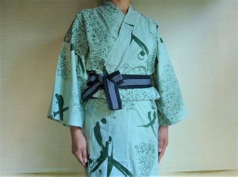 旅館・温泉宿での浴衣の着方！女性・男性別の粋な着こなしポイント 暮らしの歳時記 All About
