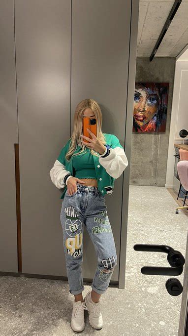 Tw Pornstars 𝐂𝐇𝐋𝐎𝐄 𝐑𝐈 👠louboutins Nylons Boots Pictures And Videos From Twitter Page 2