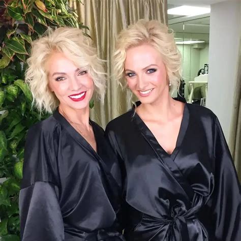 25 Impresionantes Mamás Que Parecen Hermanas De Sus Hijas ¿podrás