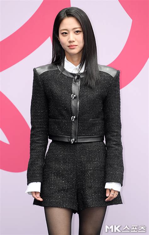 홍화연 ‘새침한 미모 Mk스포츠