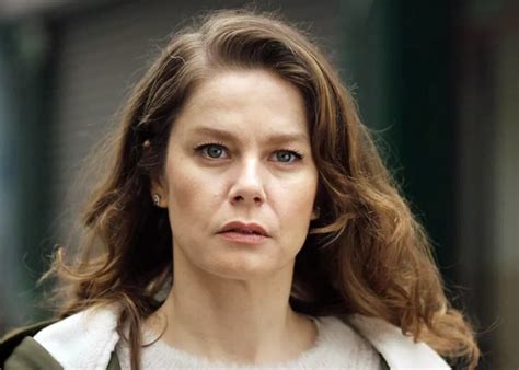 Fata De La Fereastră Cinemapedia