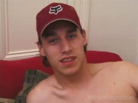 Ricky Underton Gets Off