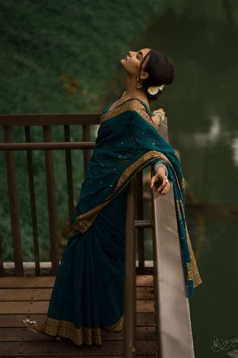Traditional Saree Poses Photoshoot Ideas Sari Poses Photo Shoot