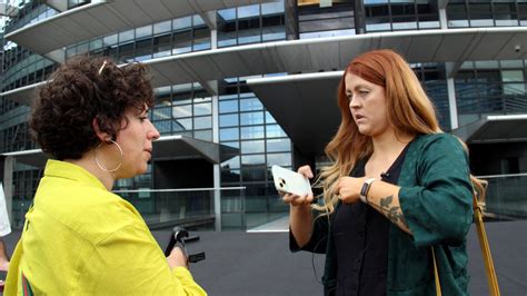 Tv Här Presenterar Sig Sofie Eriksson S För Européerna Dala Demokraten