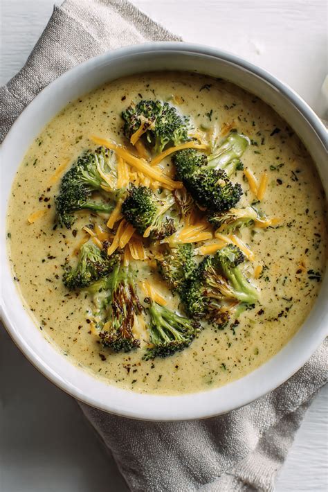 Creamy Vegan Broccoli Soup