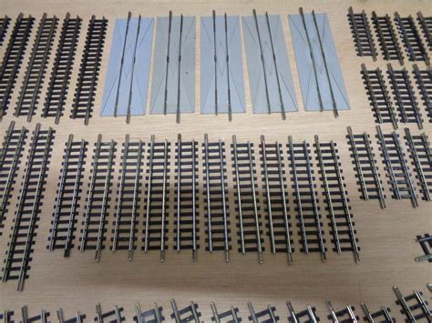 Minitrix N Model Train Tracks 121 Lot Of 121 Pieces Minitrix