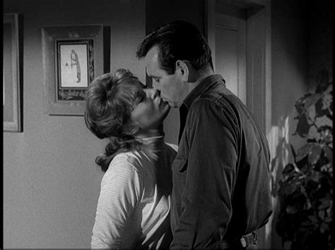 Lois Nettleton Wallpapers 4k Hd Lois Nettleton Backgrounds On Wallpaperbat