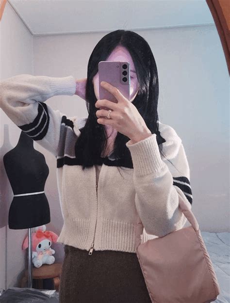 단가라 니트 후드티 스트라이프 캐주얼 숏 편한 데일리 데이트 여리여리 에이블리