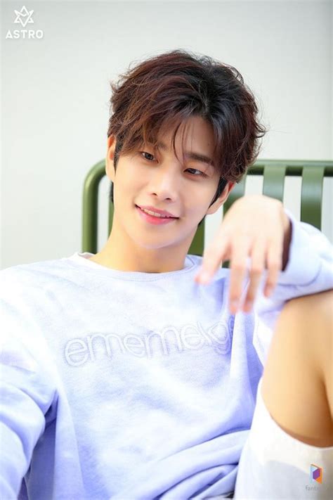 Astro Visual Ranking Based On Korean Beauty Standards 2025 Astro Astro Kpop Astro Wallpaper