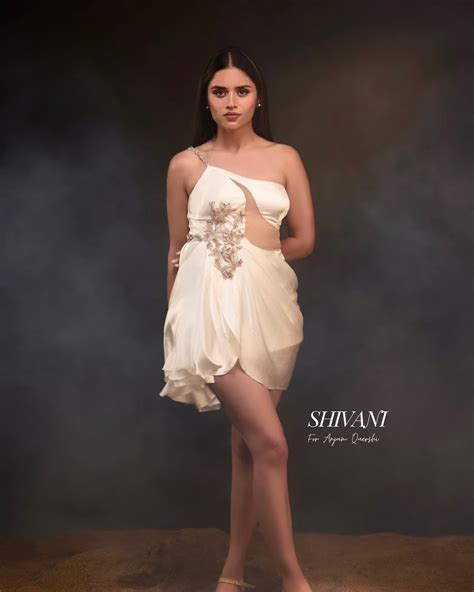 Ella Models Ellamodelsindia • Instagram Photos And Videos