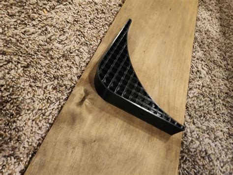 Designing Some Shelveling Brackets To Let The Infill Patterns Stand Out