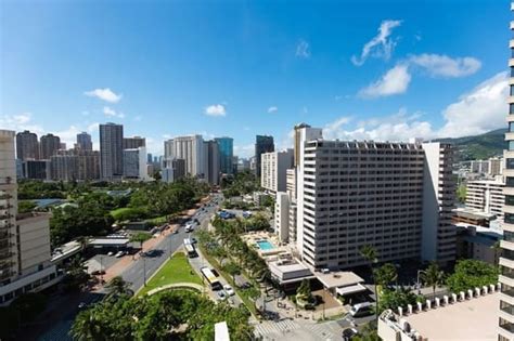 Hotel La Croix Pool And Spa Day Pass Honolulu Resortpass