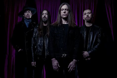 Trooper Entertainment Inc Artist With The Dead