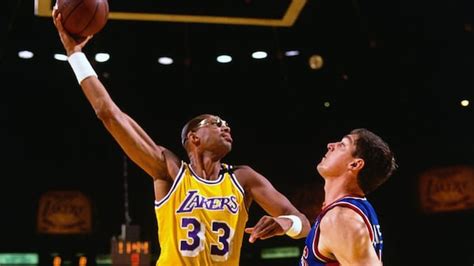 Nba El Mítico ‘skyhook De Kareem Abdul Jabbar Que Le Había Dado El