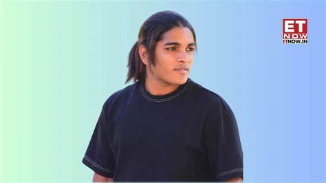 Meet Simran Shaikh Daughter Of Dharavi Electrician Who Became