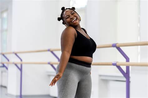 Premium Photo Plus Size Female Ballerina In The Studio