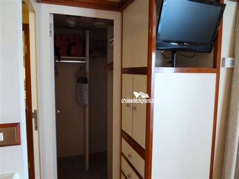 Cabin C702 Coral Princess Stateroom