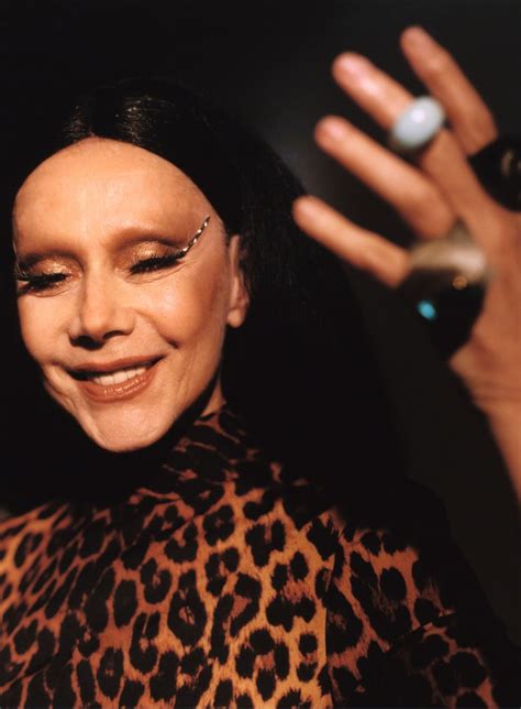 Tom Johnson Shoots Portraits For Another Magazine — News — Mini Title