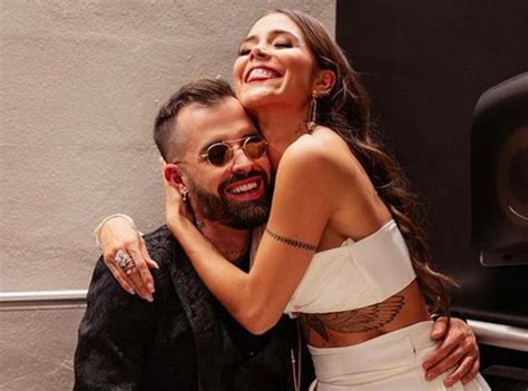 Mike Bahía Le Propuso Matrimonio A Greeicy En Un Concierto