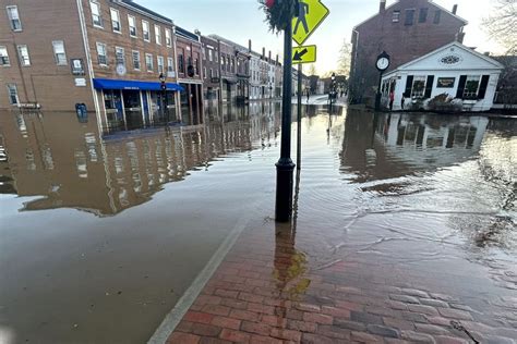 Flooding Continues To Be Issue In Downtown Hallowell True Country 93 5