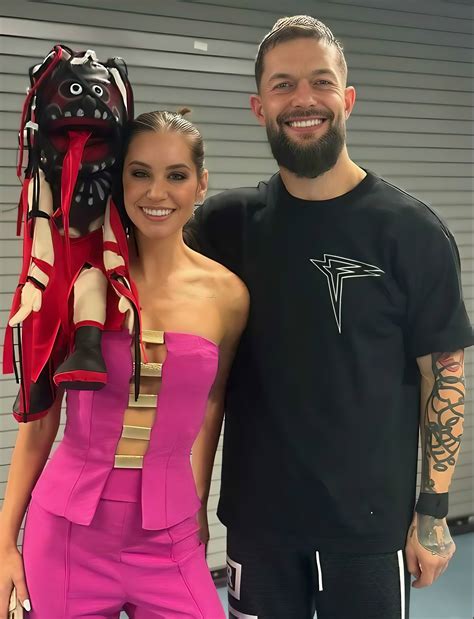 New Finn Bálor And His Gorgeous Wife Serving Pure Couple Goals 😍🔥