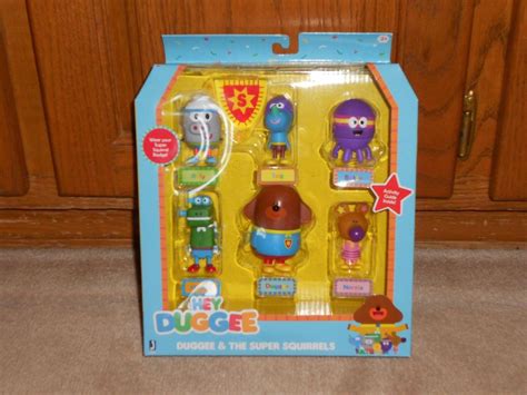 New Hey Duggee Duggee And The Super Squirrels 6 Pc Figure Set