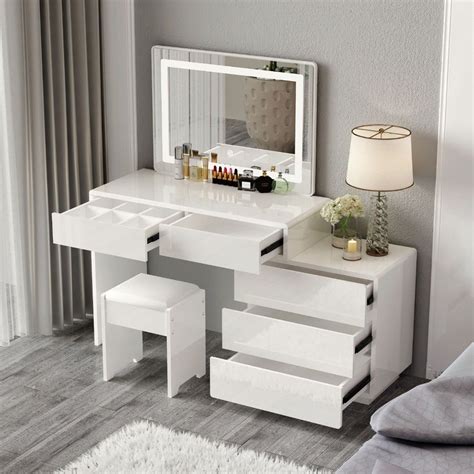 Dressing Table Vanity Table Furniture And Home Living Furniture Tables And Sets On Carousell