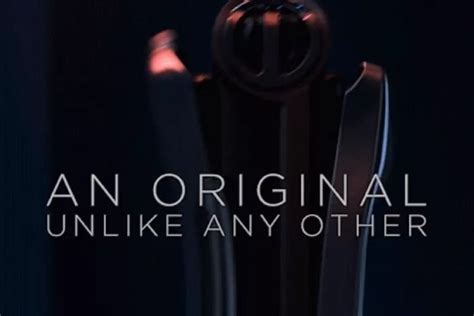 Motorola Teases Foldable Razr Phone Will Reveal It On November