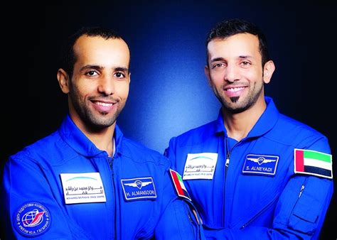 بالفيديو لماذا وقع الاختيار على هزاع المنصوري وسلطان النيادي لرحلة الفضاء