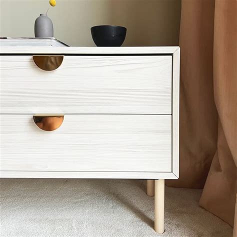 Hjördis 80 Shiny Brass Knobs In Aluminium