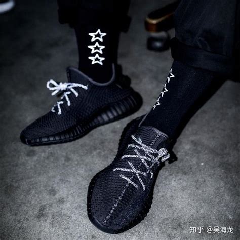 Yeezy原始鞋带怎么系？最好有图片 谢谢？