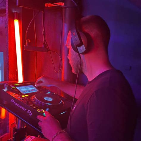 Flogo · Tour Dates Music And More