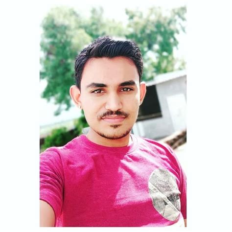 𝐒𝐮𝐫𝐞𝐬𝐡 𝐉𝐚𝐧𝐠𝐢𝐝 Sureshjangid2 • Threads Say More