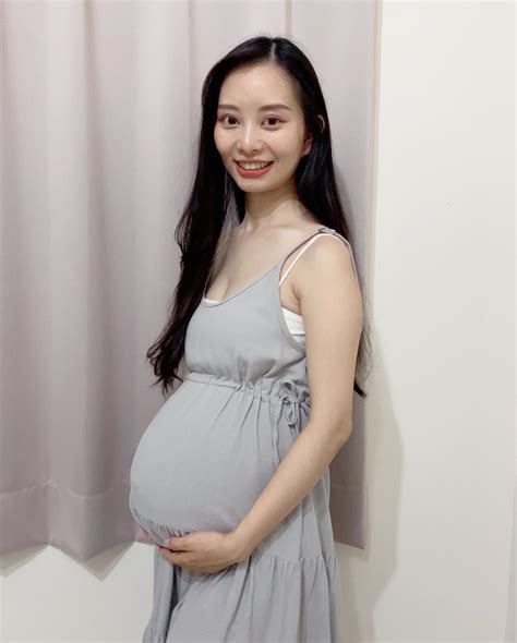 雯雯 20230708 再不紀錄就要生了🤣 邁入孕後期，來到31週又3天啦٩๑˃̵ᴗ˂̵๑۶ ° 開始兩週一次的產檢 ·͜·♡ 最近一直飲食控制，前幾次體重上升不多 妹妹竟然腳長