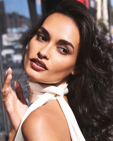 Picture Of Gizele Oliveira